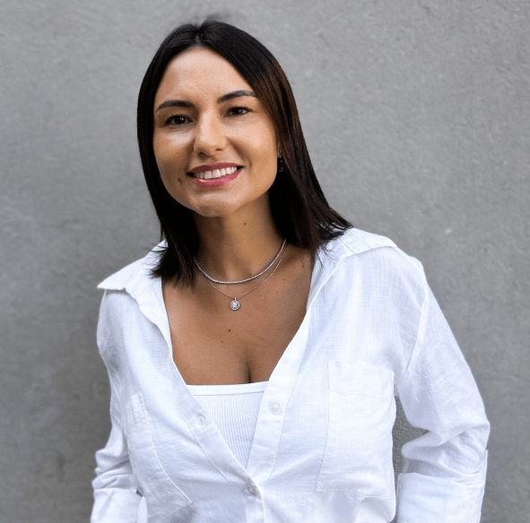 Diamond Stud Earrings, Solitaire Pendants & Tennis Bracelets by Shiree ...